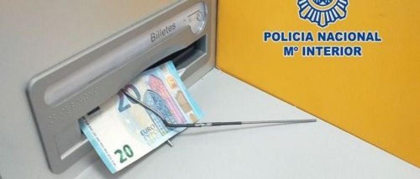 La Policía Nacional detecta una modalidad de estafa basada en la manipulación de cajeros ...